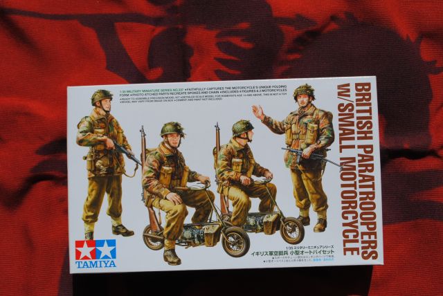 Tamiya 35337 BRITISH PARATROOPERS with SMALL MOTORCYCLE - grootste ...