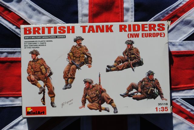 Mini Art MA35118 BRITISH TANK RIDERS North Western EUROPE Scale Soldiers