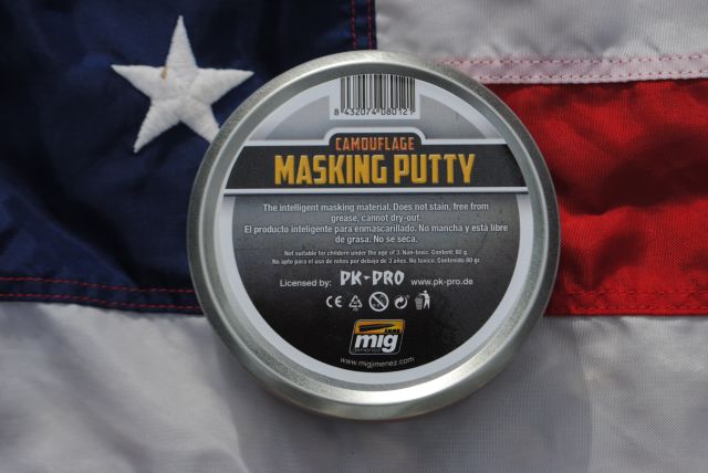 A.MIG8012 COMOUFLAGE MASKING PUTTY - grootste modelbouwwinkel van Europa