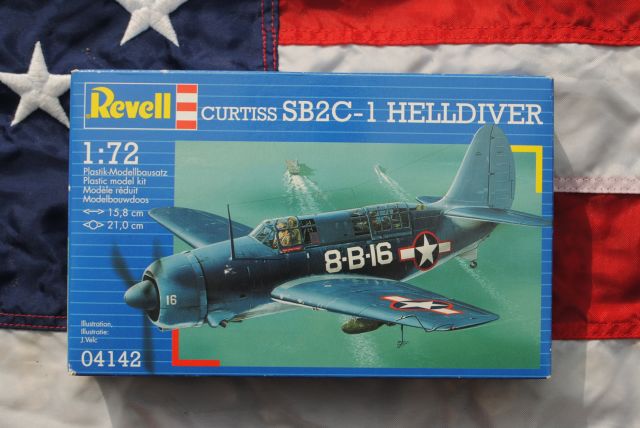 Revell REV04142 Curtiss SB2C-1 HELLDIVER modelbouw Vliegtuigen