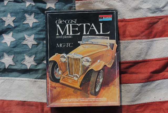 Monogram MON6102 MG-TC Model car