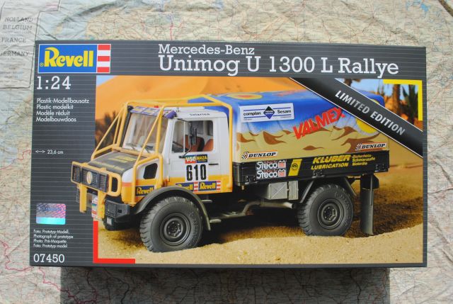 Revell REV07450 Mercedes-Benz Unimog U 1300 L Rallye Model car