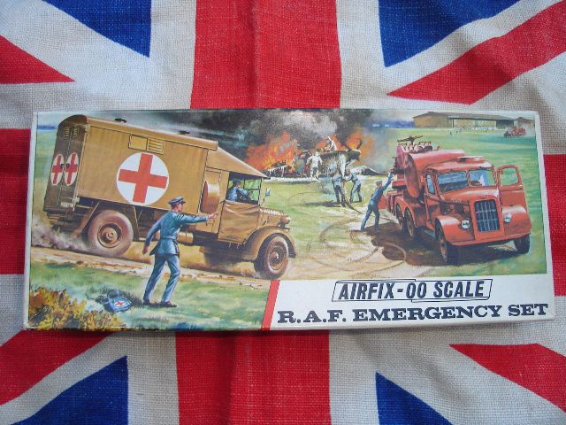Airfix 204V RAF EMERGENCY SET Model airplane