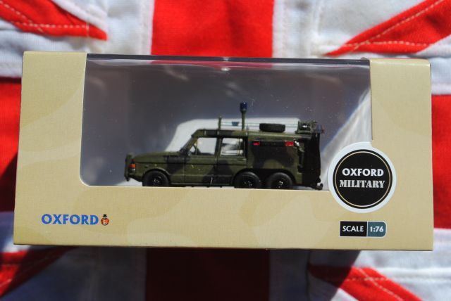 OXFORD MILITARY 76TAC001 RANGE ROVER TACR2 RAF Camouflage Model airplane