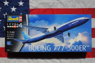 Revell REV04945 BOEING 777-300ER Model airplane
