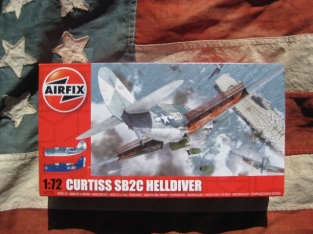 Airfix A02031 Curtiss SB2C Helldriver Model airplane